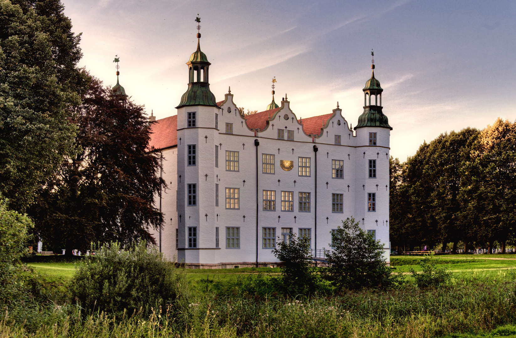 Schloss Ahrensburg Foto & Bild | bearbeitungs - techniken, hdri & tm ...