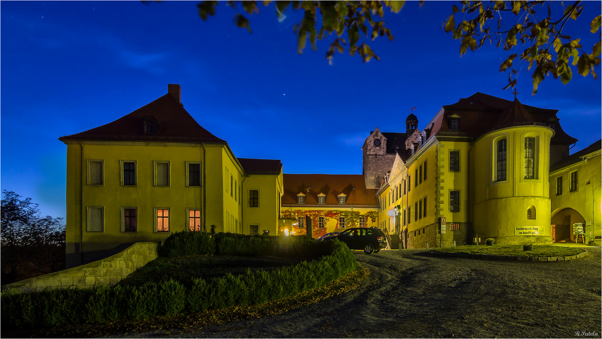 Schloss Ballenstedt Foto & Bild | schloss, nachtaufnahme, privat Bilder ...