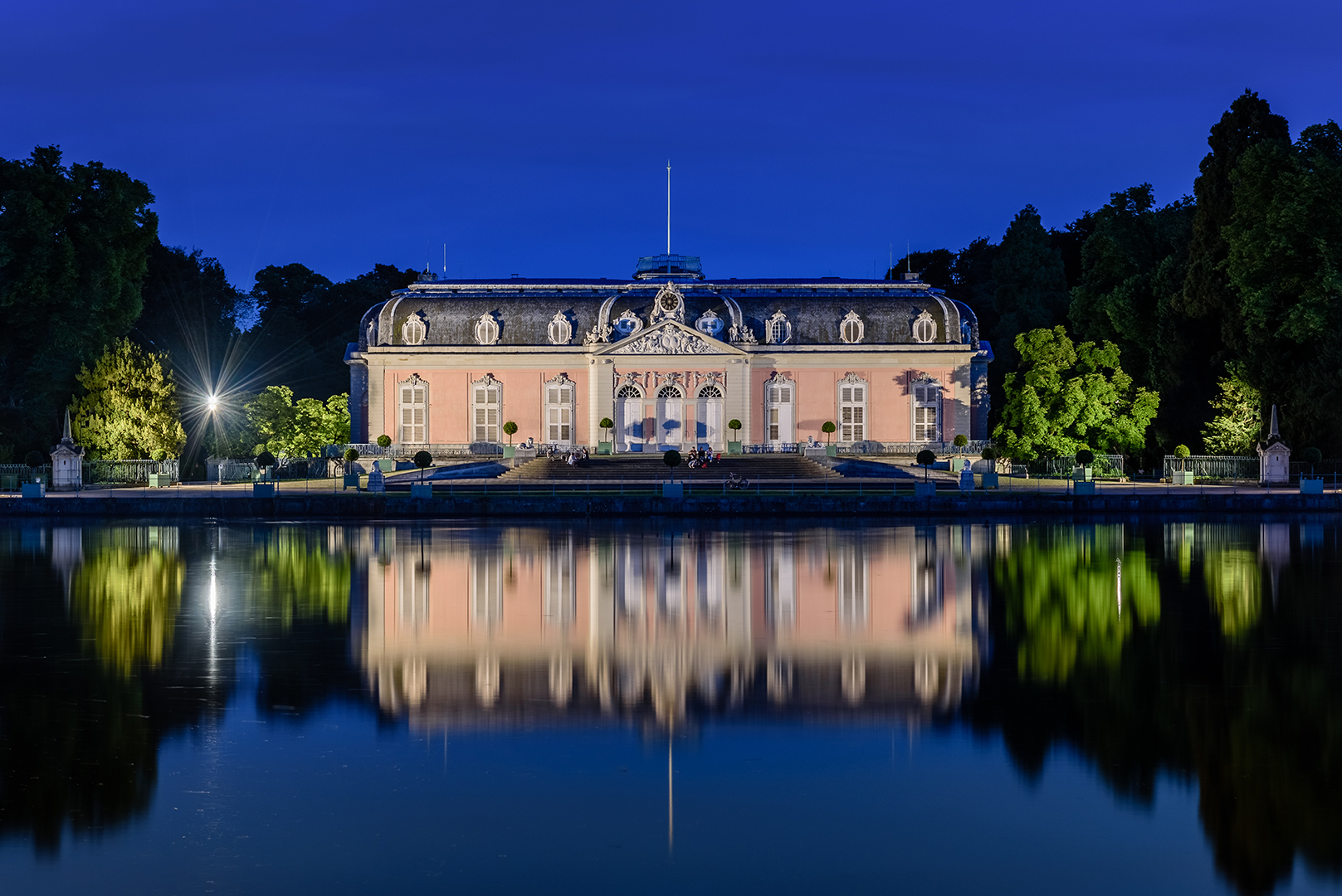 Schloss Benrath (Hauptgebäude) Foto & Bild | world, schloss ...