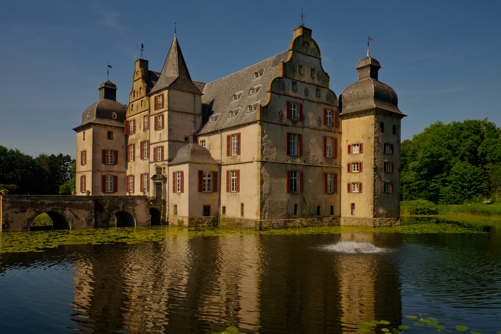 Schloss Bodelschwingh Foto & Bild | architektur, ländliche architektur ...