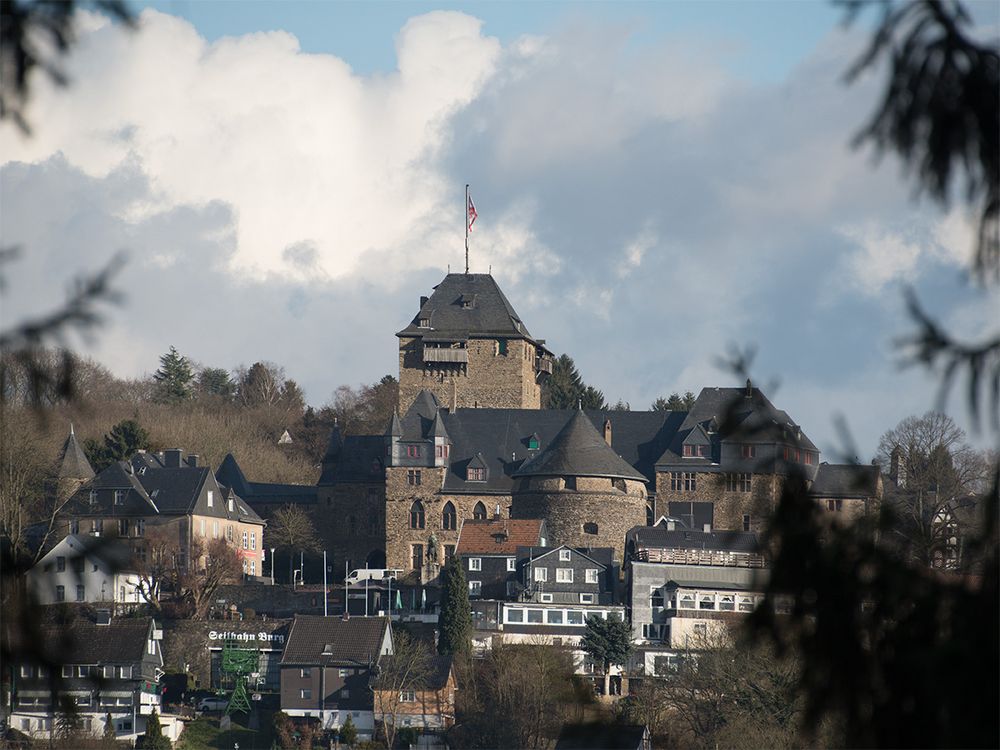 Schloss Burg Foto & Bild | burg, architektur, kultur Bilder auf ...
