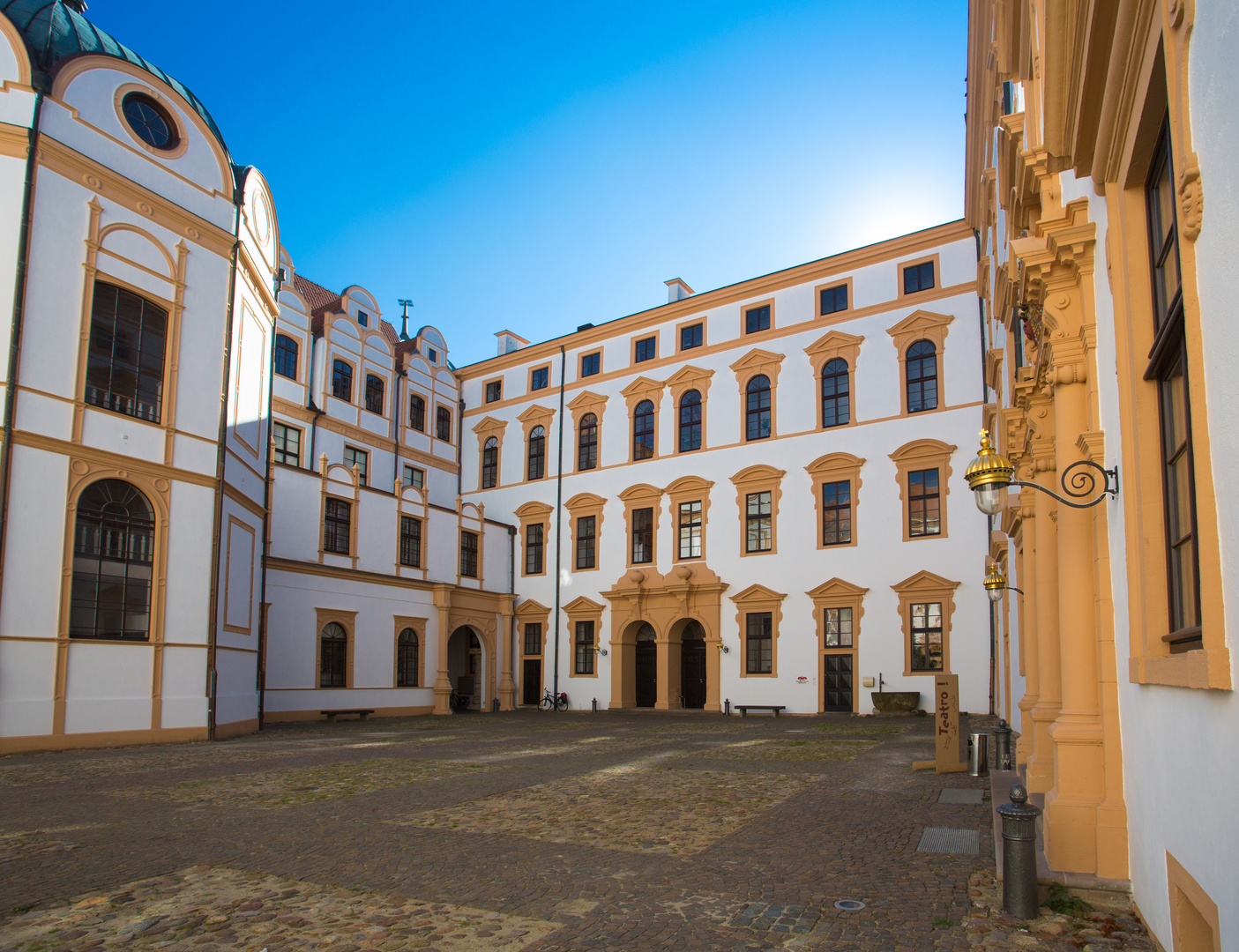 Schloss Celle Foto & Bild | architektur, stadtlandschaft, historisches ...