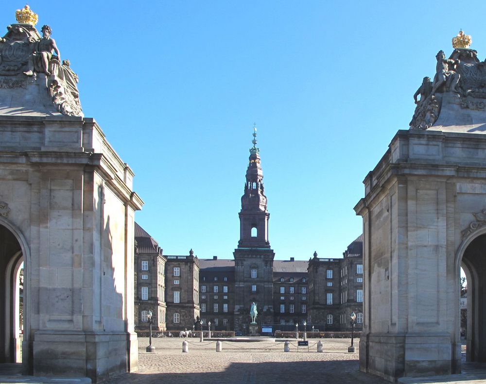 Schloss Christiansborg Foto & Bild | europe, scandinavia, denmark ...