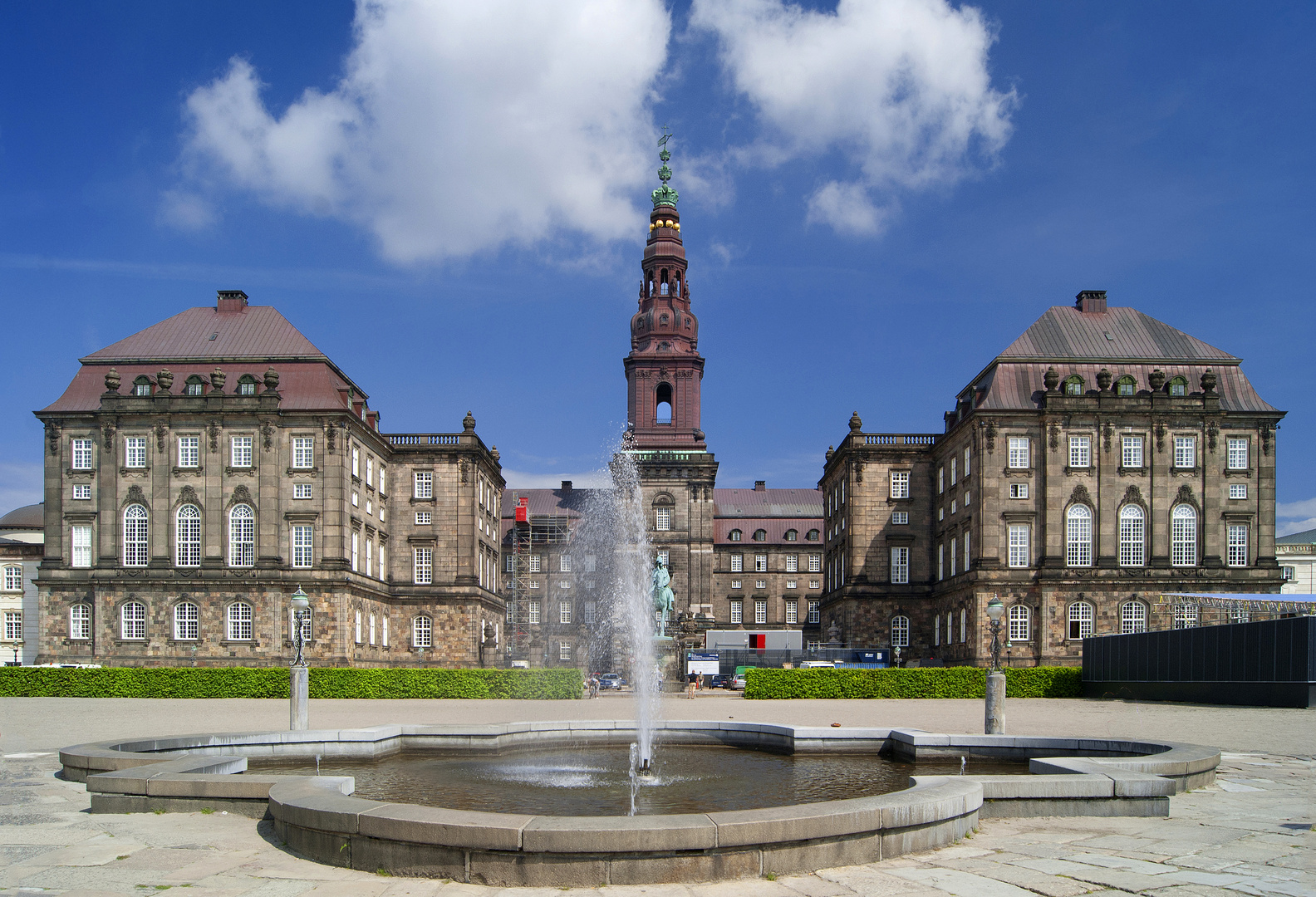 Schloss Christiansborg in Kopenhagen Foto & Bild | europe, scandinavia ...