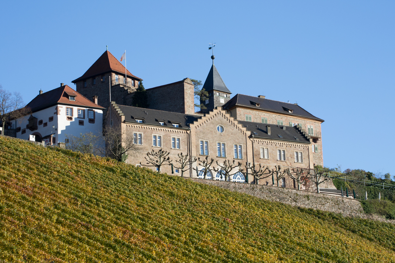 Schloss Eberstein in der Morgensonne Foto & Bild | architektur ...