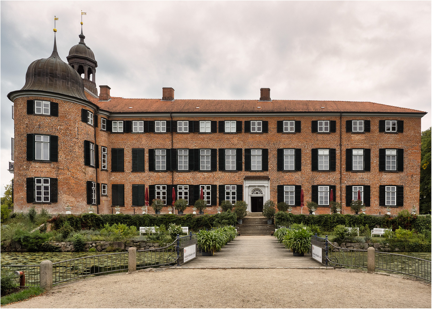 Schloss Eutin Foto & Bild | wolken, himmel, schloss Bilder auf ...
