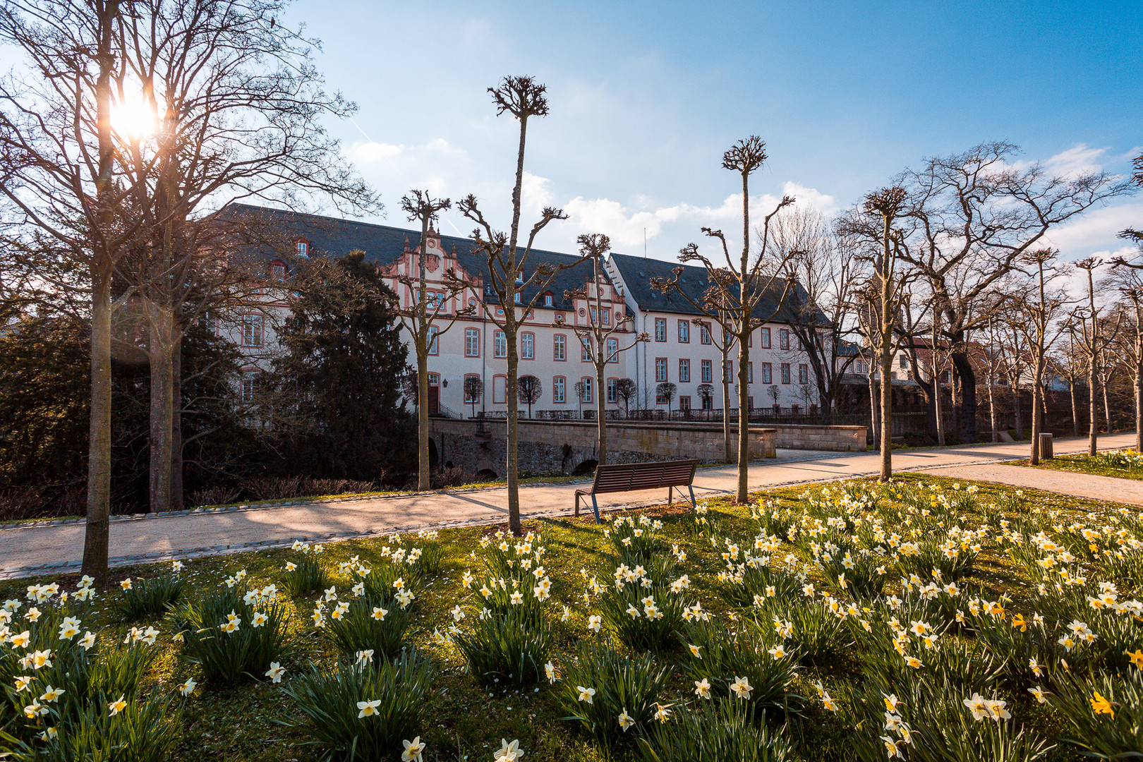 Schloss Friedberg Foto & Bild | architektur, jahreszeiten, frühling ...