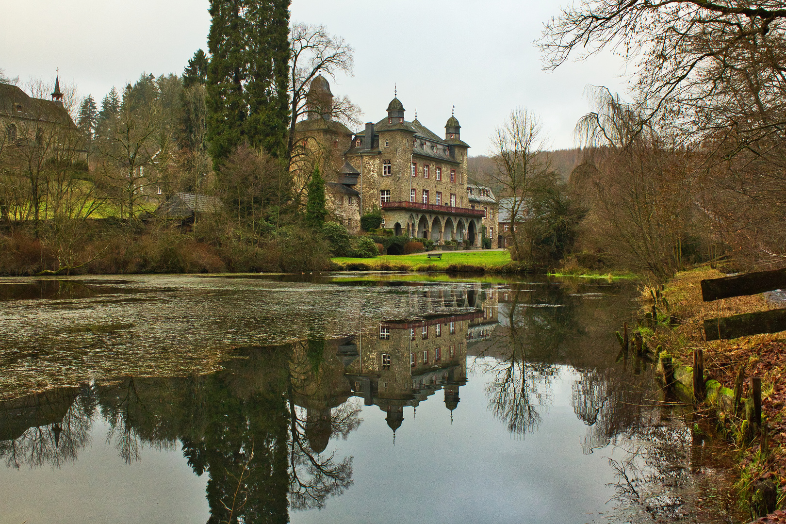 Schloss Gimborn Foto & Bild | architektur, ländliche architektur ...
