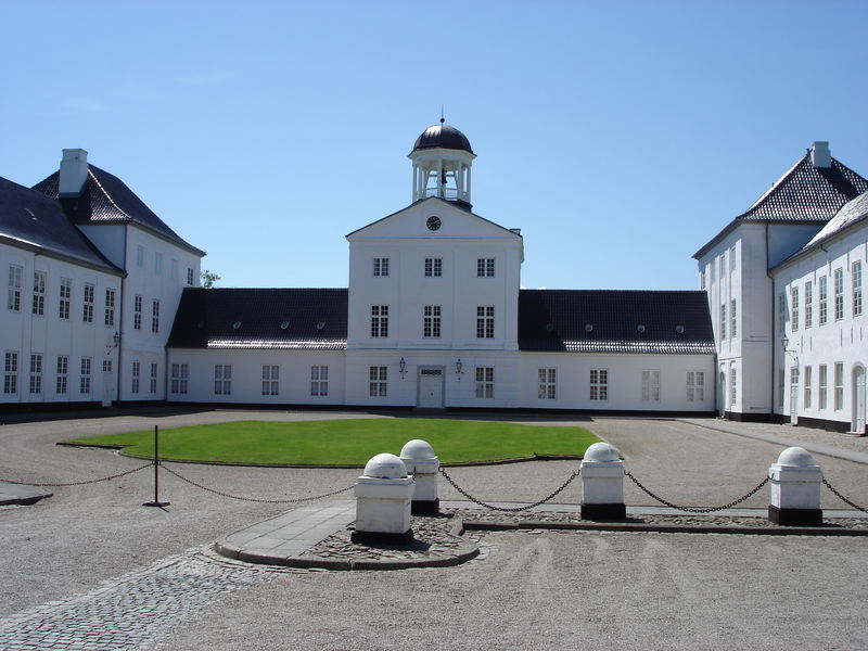 Schloss Gravenstein (dän. Grasten) Foto & Bild | architektur, schlösser ...