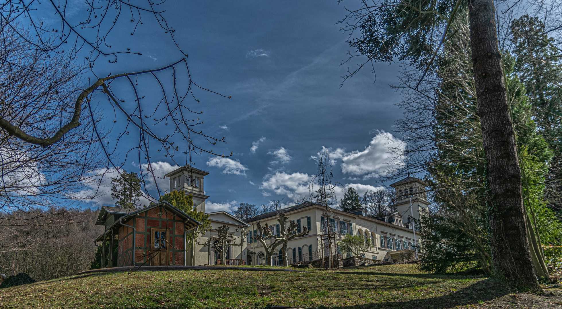Schloß Heiligenberg in Seeheim/Jugenheim Foto & Bild | deutschland ...