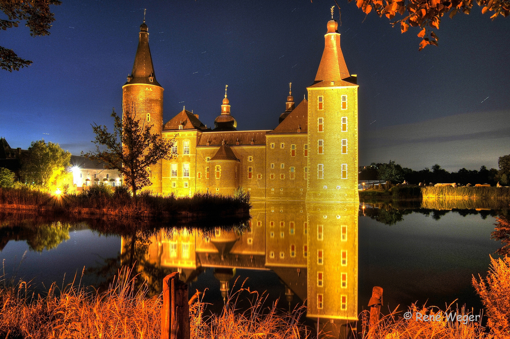 Schloss Hoensbroek Foto & Bild | architektur, architektur bei nacht ...