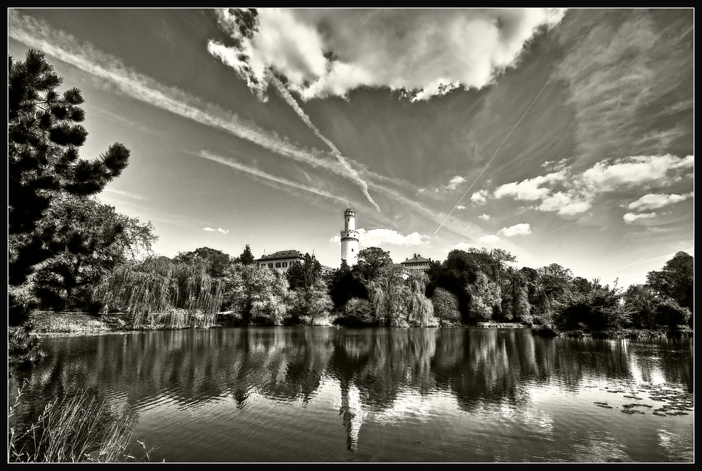 Schloss Homburg in Bad Homburg vor der Höhe in S+W Foto & Bild | monochrom, bearbeitungs ...