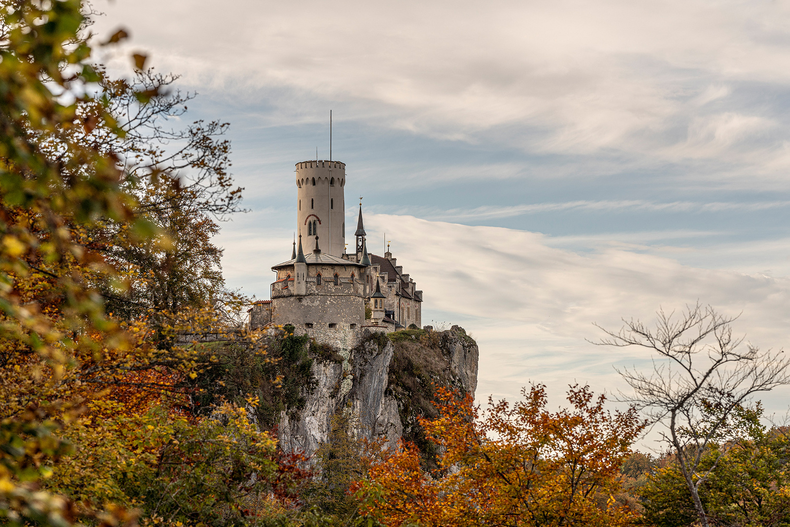Schloss Lichtenstein Foto & Bild | schloss, natur, herbst Bilder auf fotocommunity