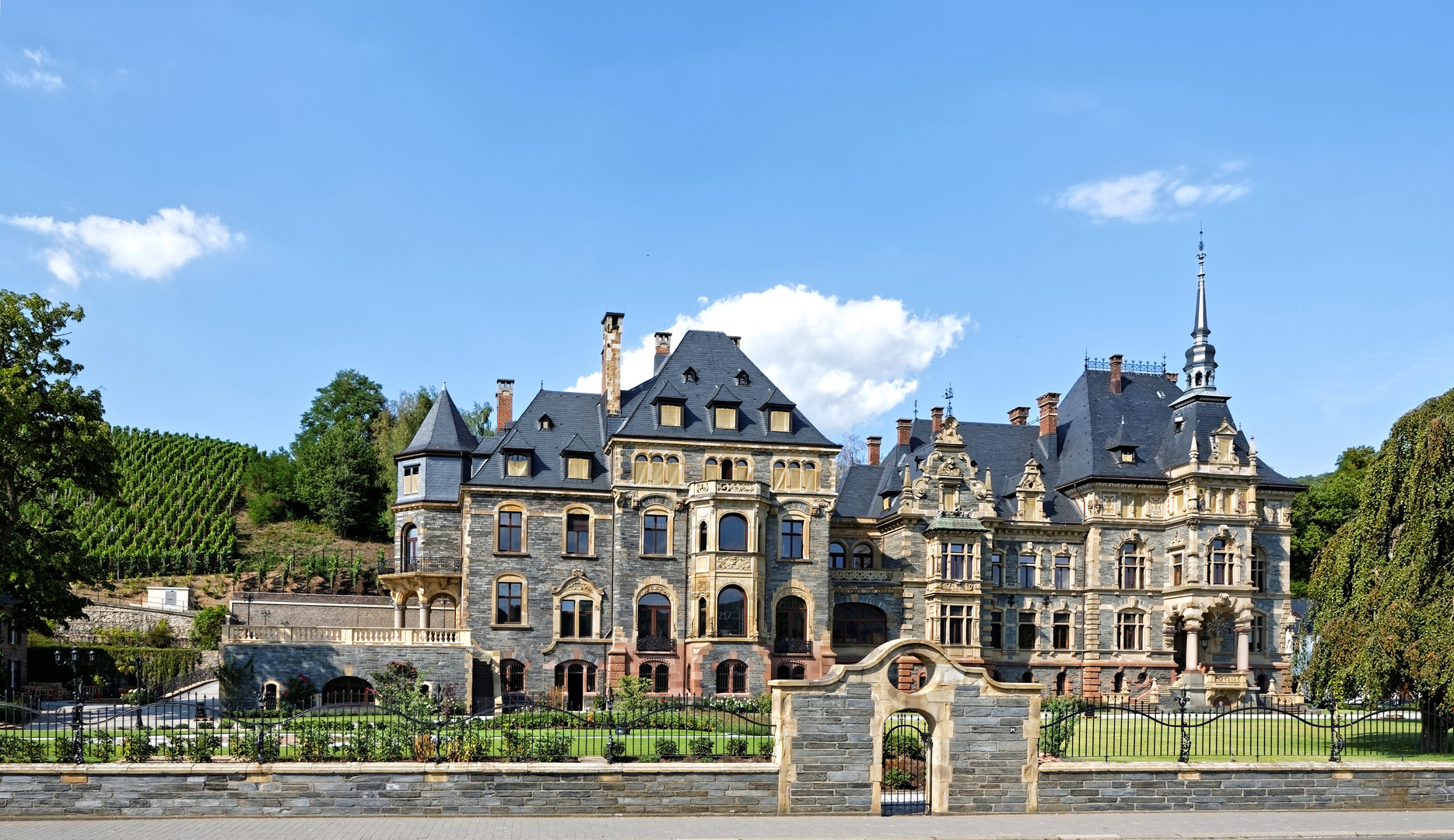 Schloß Lieser Foto & Bild | deutschland, europe, rheinland-pfalz Bilder ...