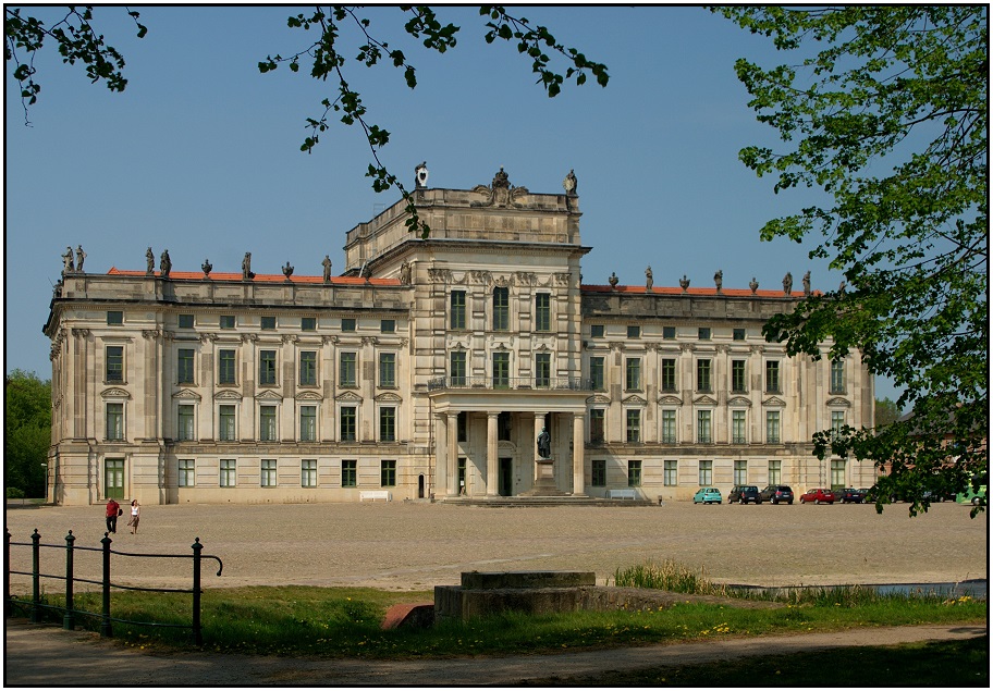 Schloss Ludwigslust Foto & Bild | architektur, schlösser & burgen ...
