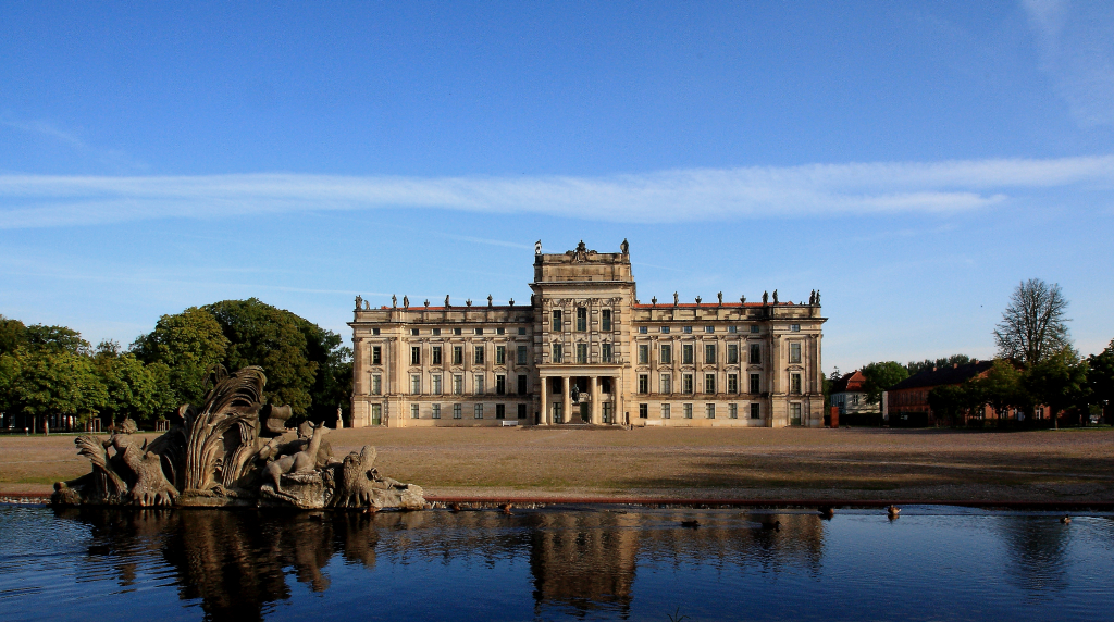 Schloss Ludwigslust Foto & Bild | architektur, schlösser & burgen ...