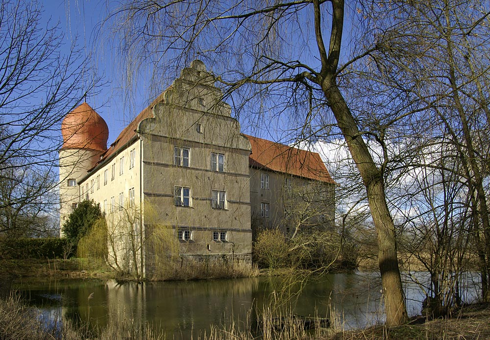 Schloss Neuhaus (bei Adelsdorf) Foto & Bild | deutschland, europe ...