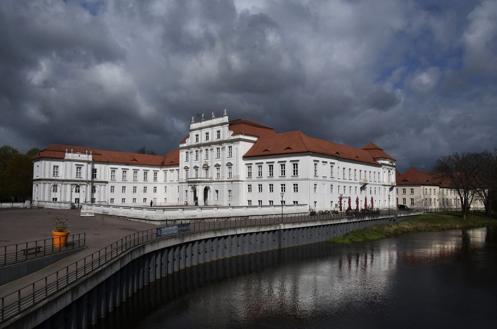 Schloß Oranienburg.... Foto & Bild | architektur, deutschland, europe ...