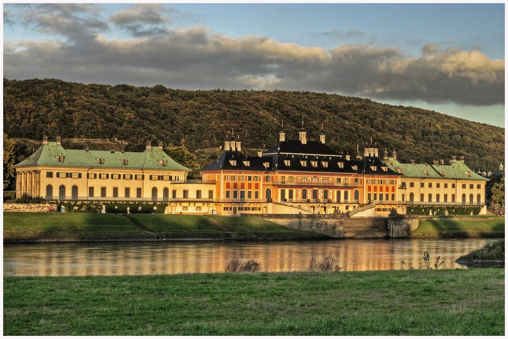 Schloss Pillnitz - Wasserpalais Foto & Bild | architektur, schloss ...