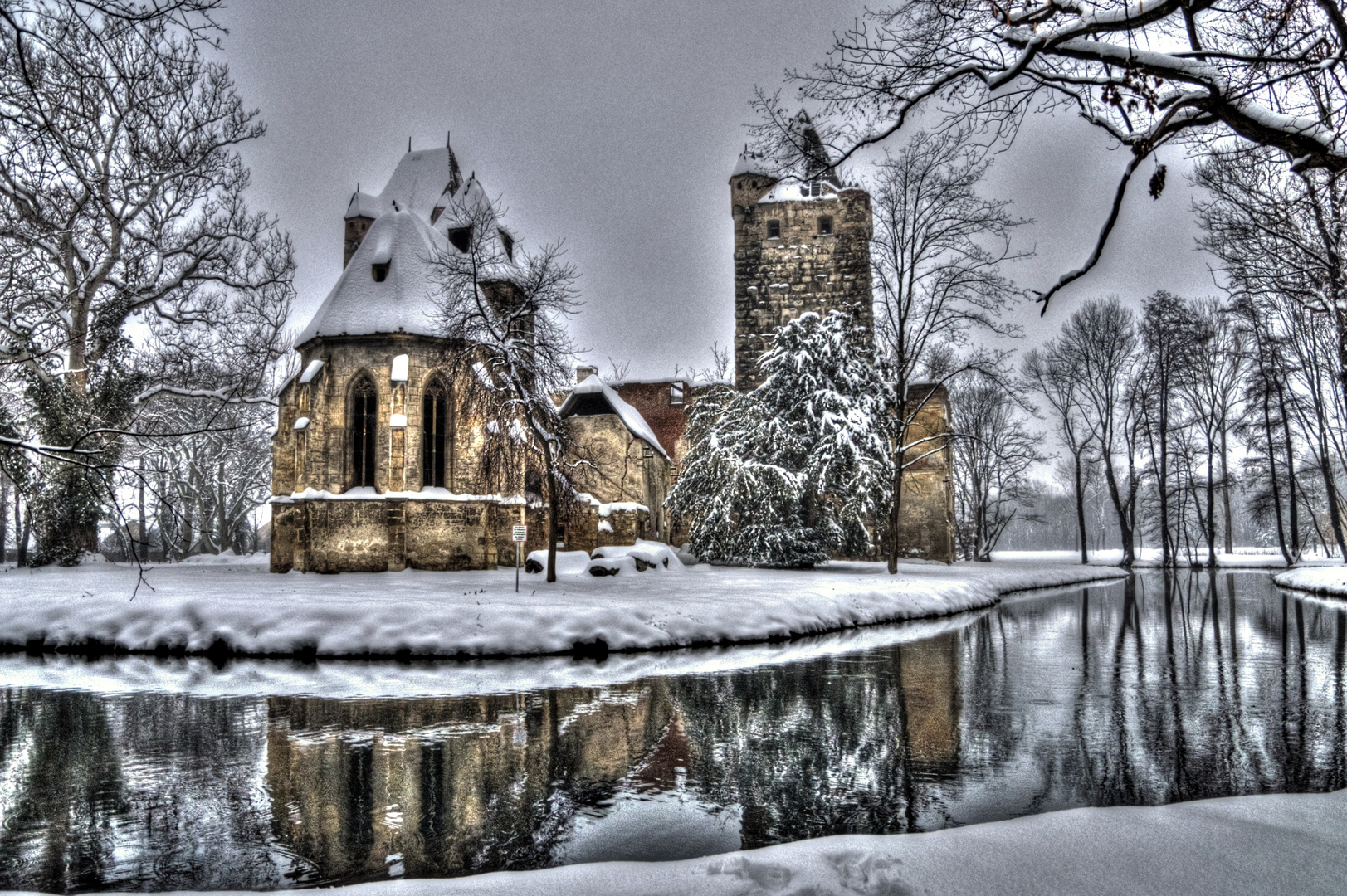 Schloss Pottendorf Foto & Bild | architektur, lost places, motive ...