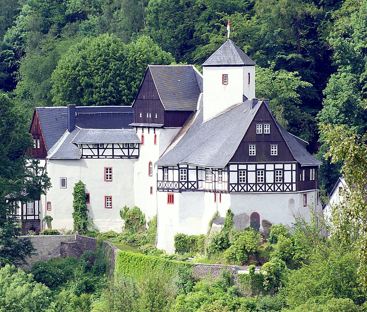 Schloß Rauenstein Foto & Bild | architektur, ländliche architektur ...