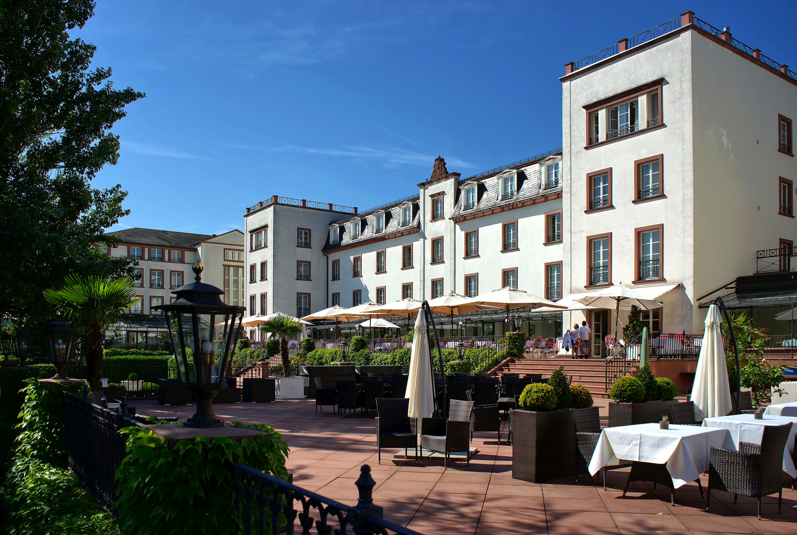 Schloss Reinhartshausen - Erbach am Rhein Foto & Bild | architektur ...