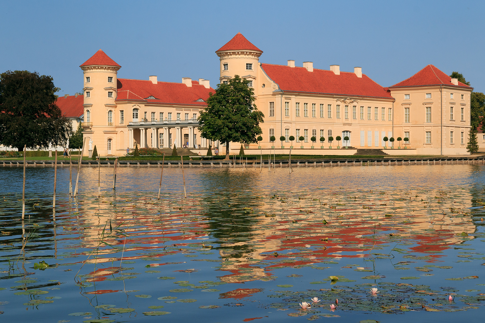 Schloß-Rheinsberg Foto & Bild | brandenburg, architektur, kultur Bilder ...