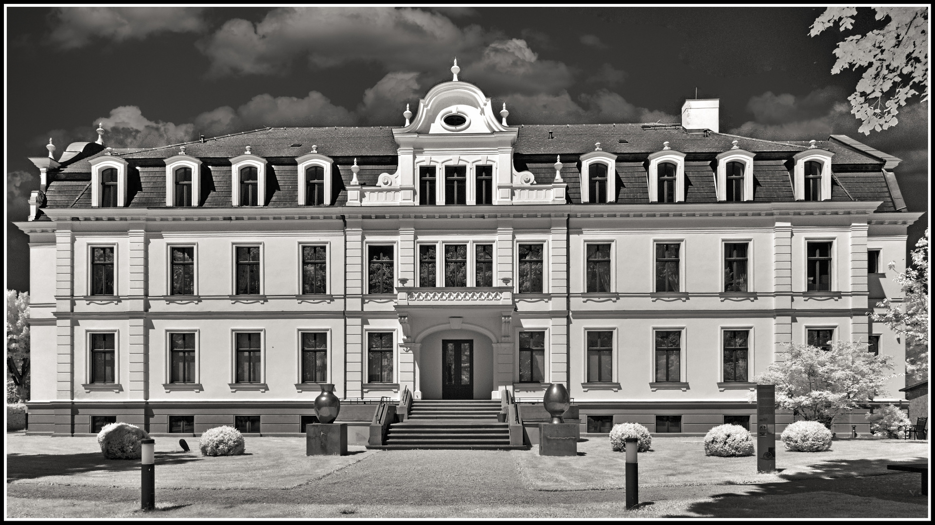 Schloss Ribbeck in Ribbeck (Brandenburg) Foto & Bild | architektur ...