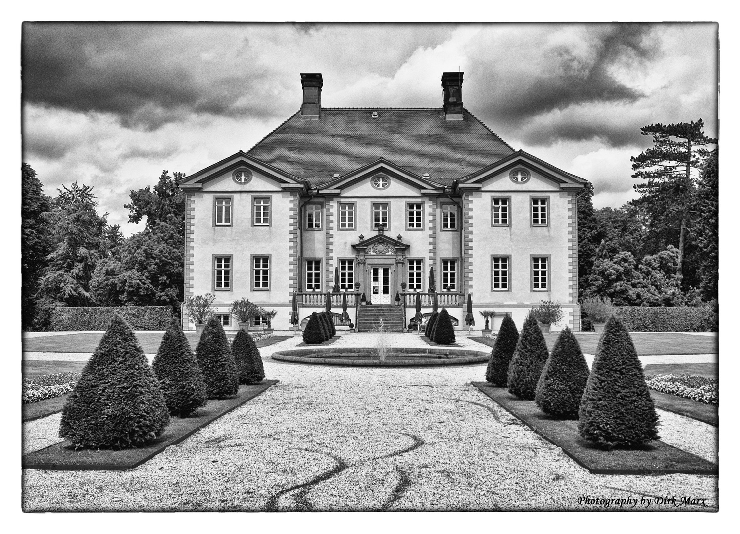Schloss Schieder Foto & Bild | sw, schloss, architektur Bilder auf ...