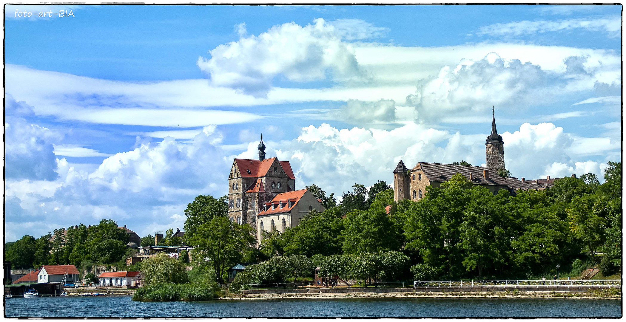 Schloss Seeburg Foto & Bild | architektur, ländliche architektur ...