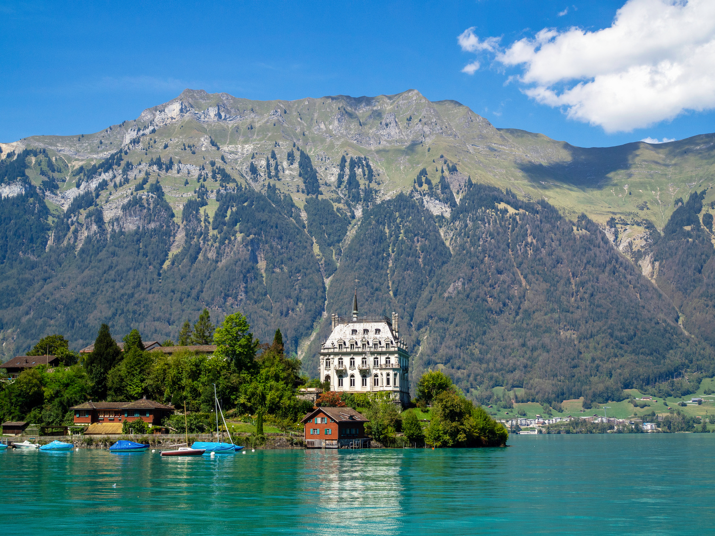 Schloss Seeburg Iseltwald Foto & Bild | europe, schweiz & liechtenstein ...