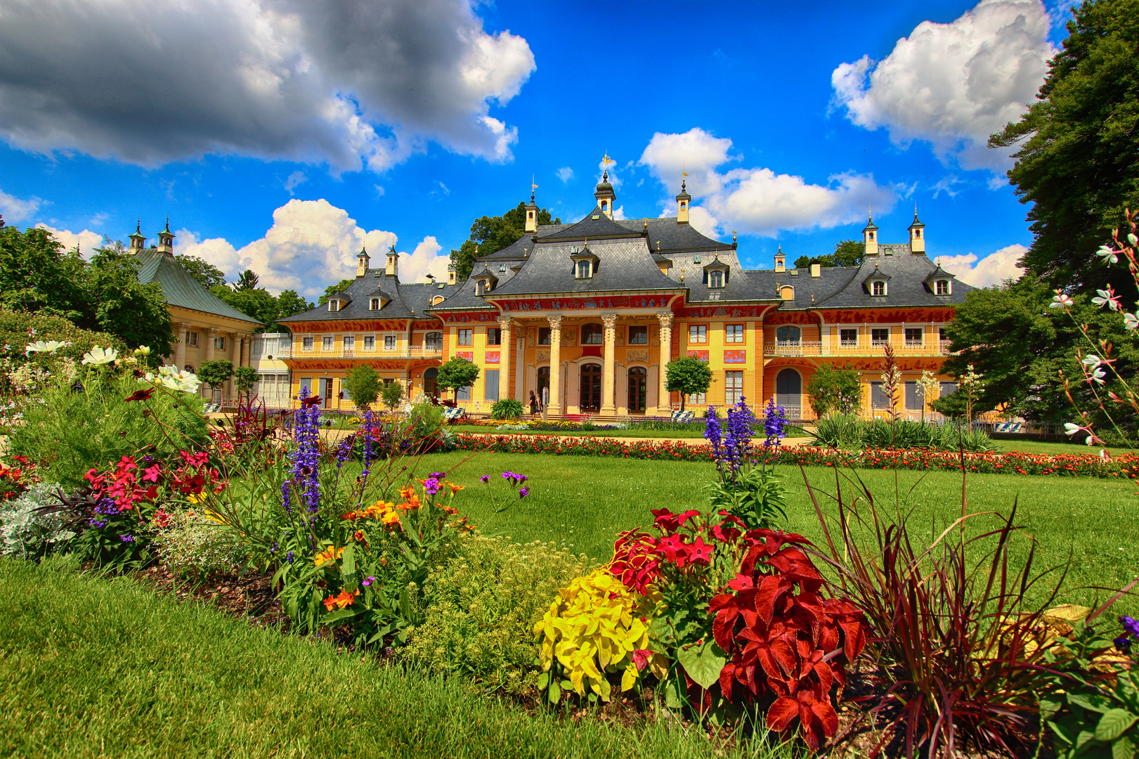Schloss und Park Pillnitz Foto & Bild | urlaub, park, sommer Bilder auf ...