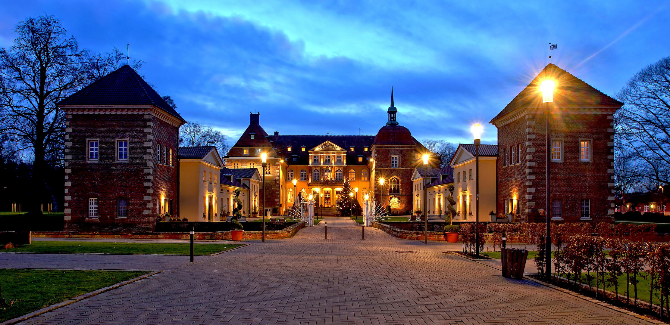 Schloss Velen... Foto & Bild | architektur, architektur bei nacht ...