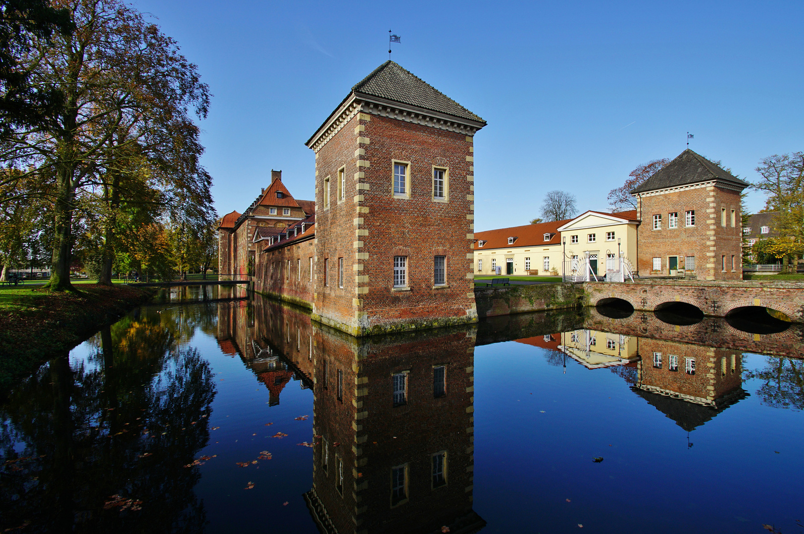 Schloss Velen. Foto & Bild | architektur, schlösser & burgen ...