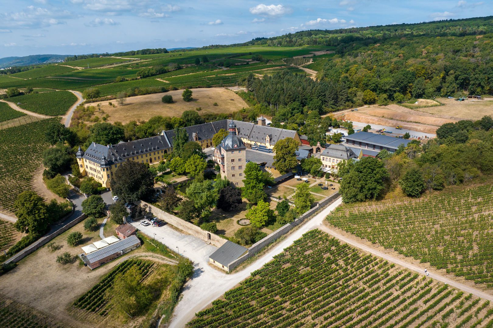 Schloss Vollrads Foto & Bild | architektur, deutschland, europe Bilder ...