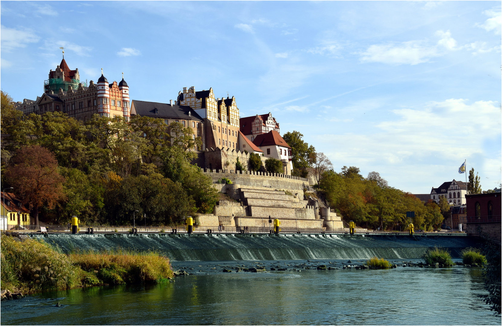 Schloss von Bernburg 2 Foto & Bild | landschaften, natur, landschaft ...