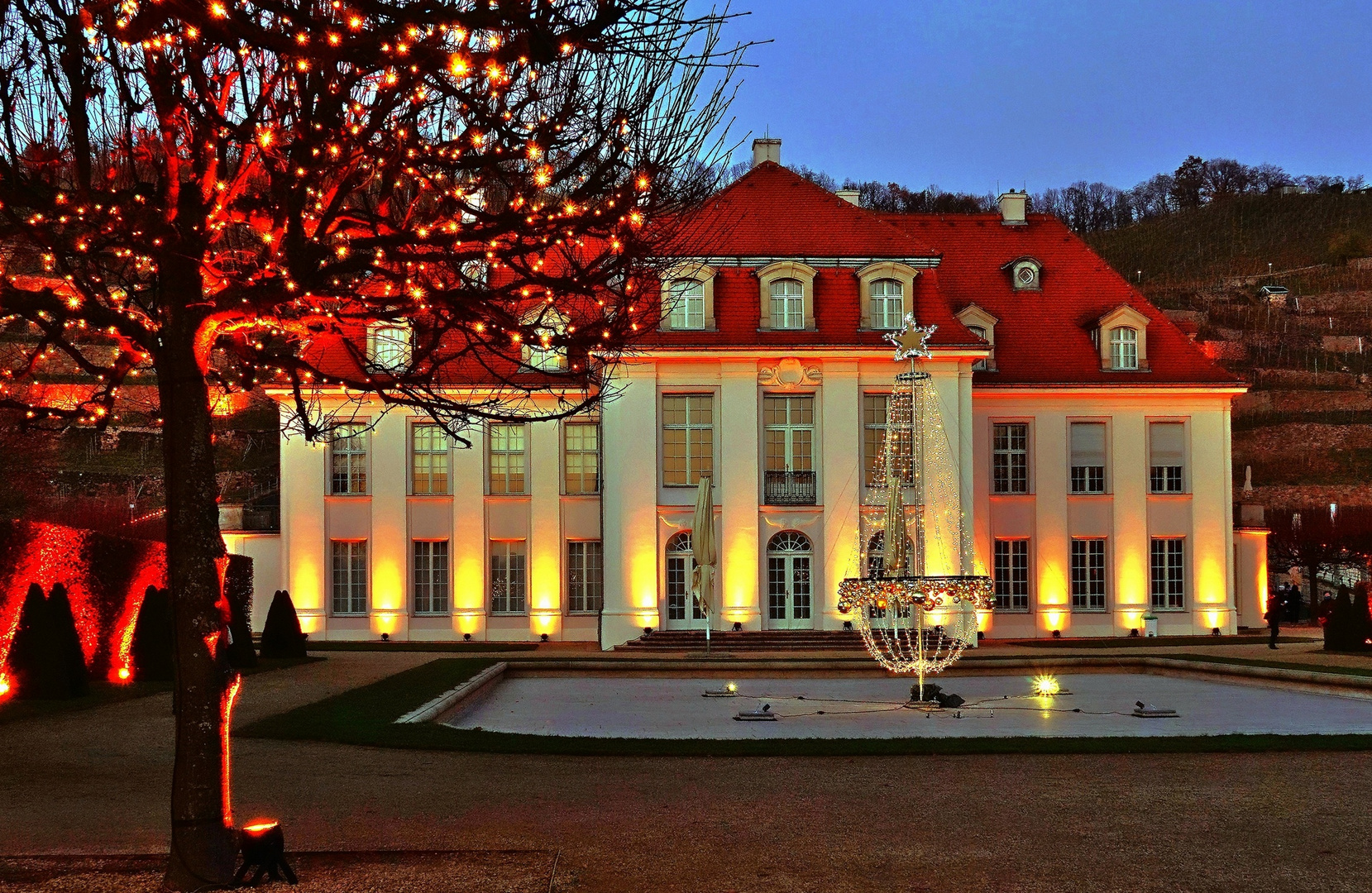 Schloss Wackerbarth 1 Foto & Bild | architektur, architektur bei nacht ...