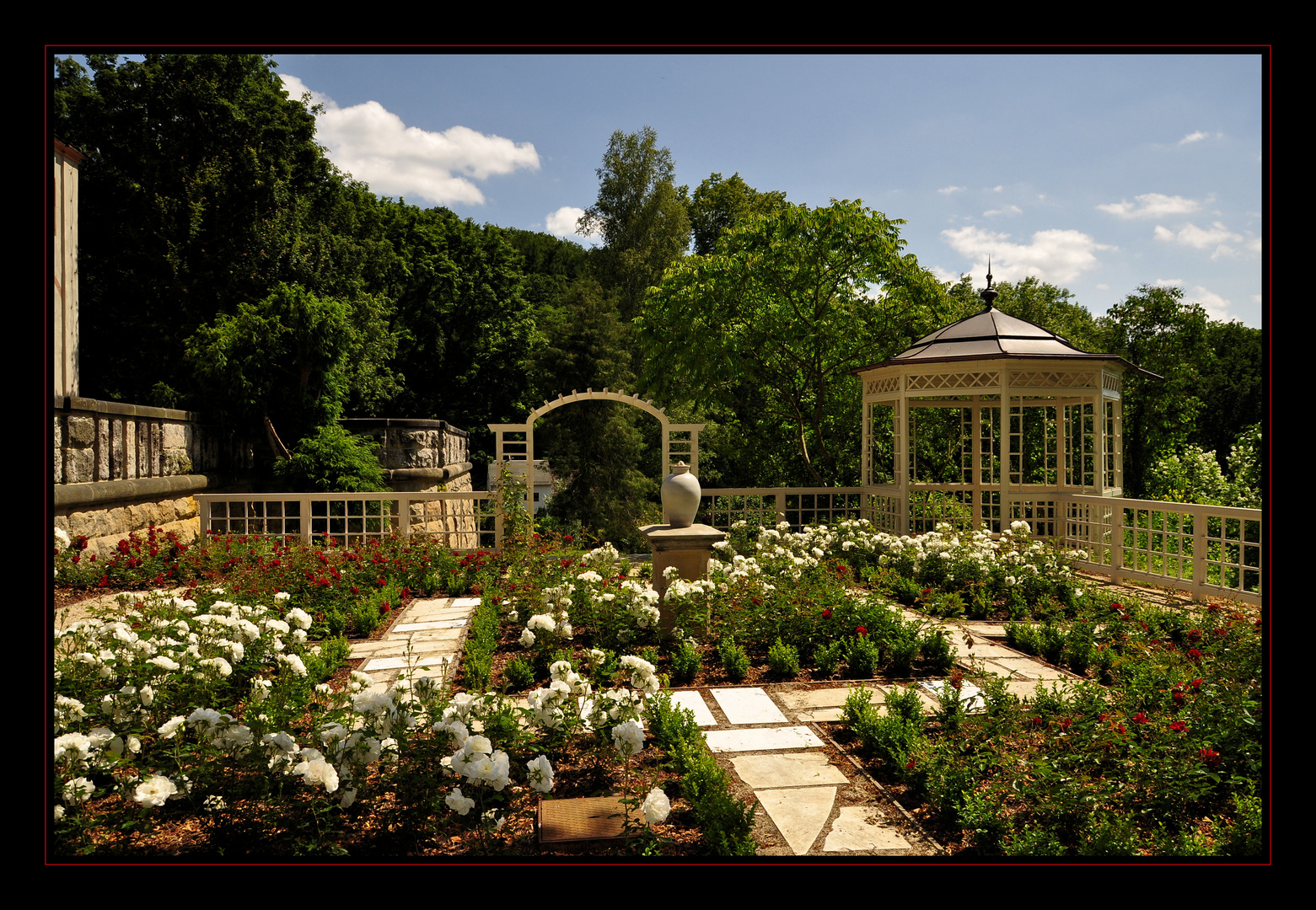 Schlossgarten mit Pavilon von........ Foto & Bild | architektur ...