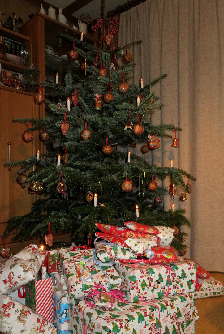 Schöne Bescherung ... Foto & Bild | weihnachten, spezial, stillleben ...