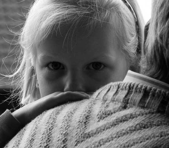 Schüchtern Foto & Bild | kinder, menschen Bilder auf fotocommunity