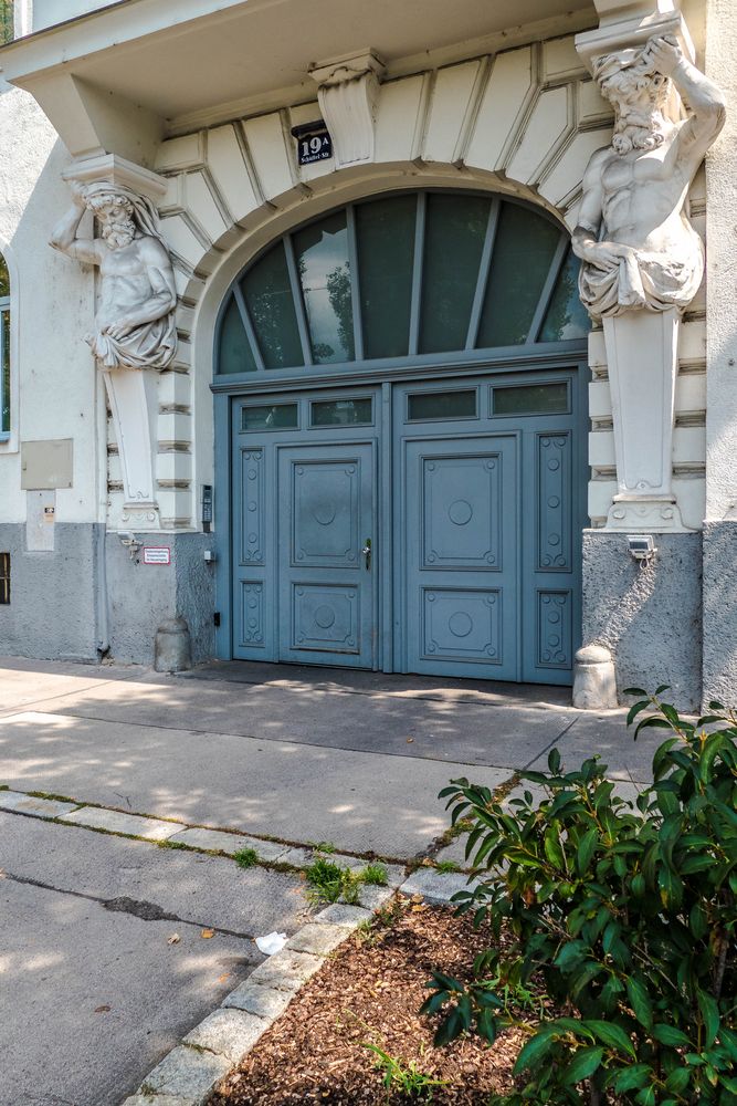 Schüttelstraße 19a - Ehemaliger Tattaersall Foto & Bild | architektur ...