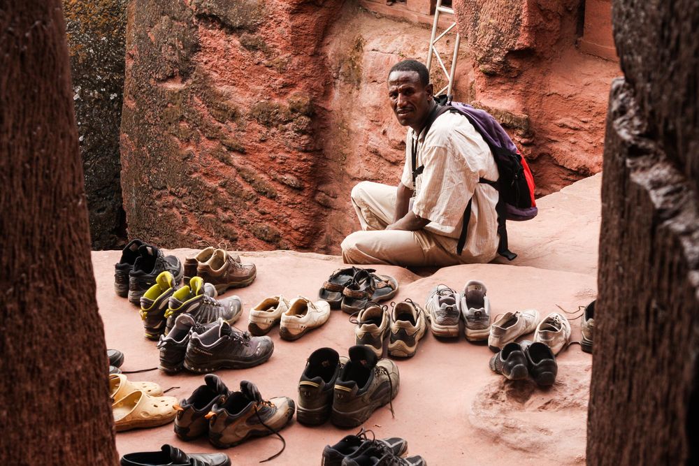 Schuhe ausziehen! ... Foto & Bild | unesco, weltkulturerbe, menschen ...