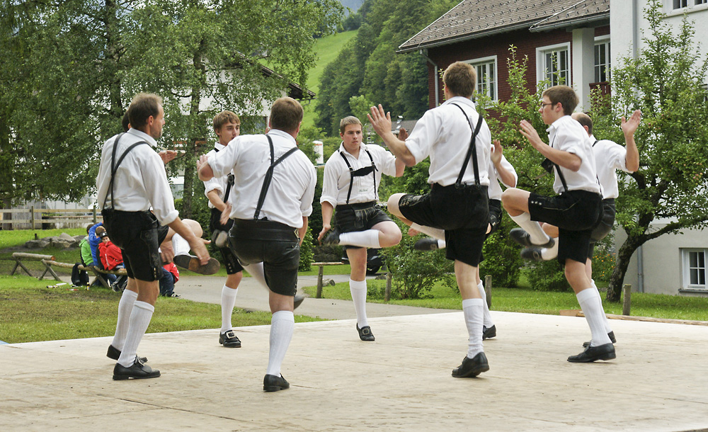 Schuhplattler Foto & Bild | fashion, trachten, trachtiges Bilder auf ...