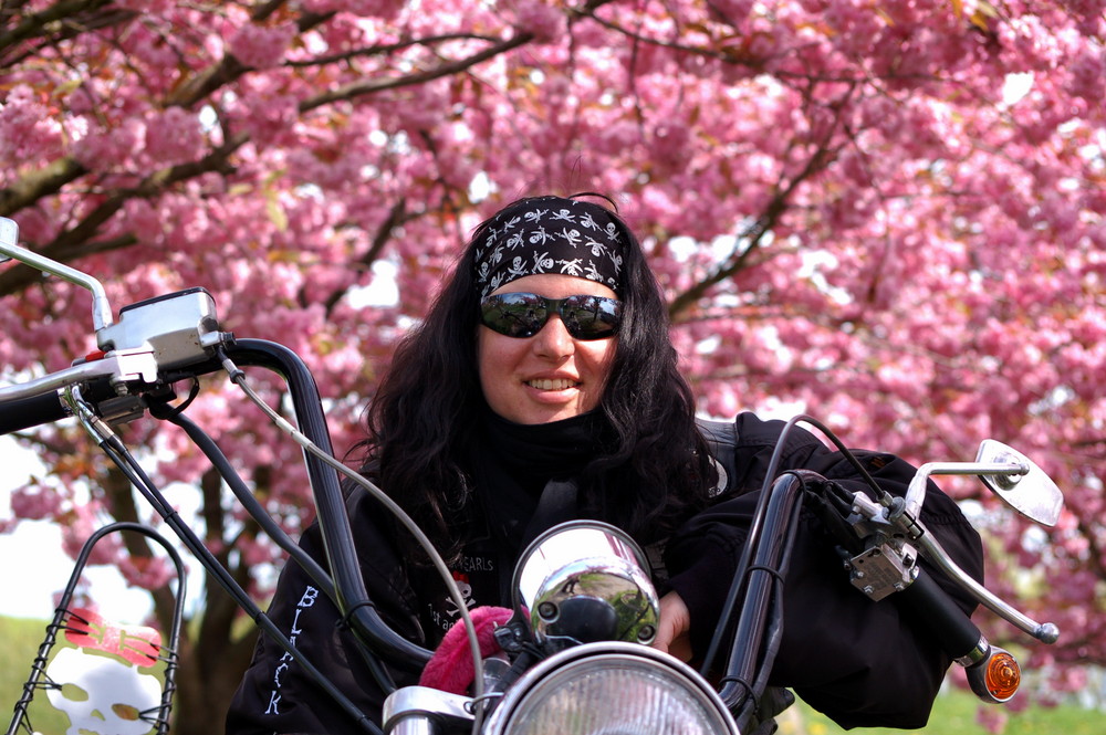 Schwarz trifft Pink II Foto & Bild | streetfotografie mit menschen ...