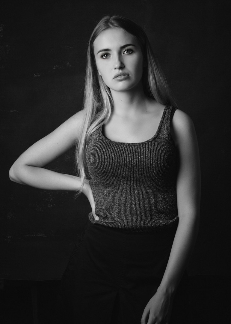 Schwarz-Weiß-Modelportraits Schwarz-Weiß-Modelportraits