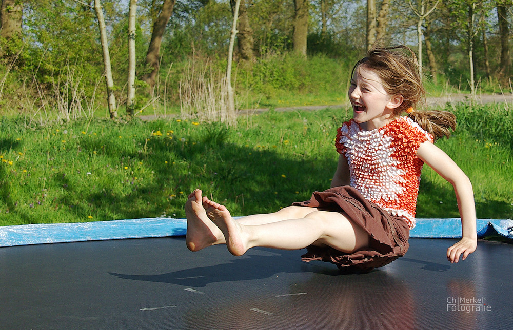 Schwebefliege Foto & Bild | kinder, kinder im schulalter, menschen Bilder auf fotocommunity