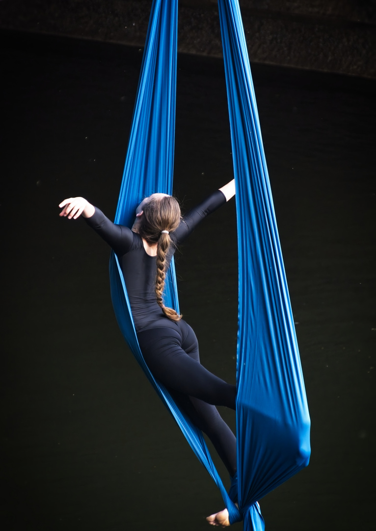 schwerelos Foto & Bild | sport, outdoor, mädchen Bilder auf fotocommunity