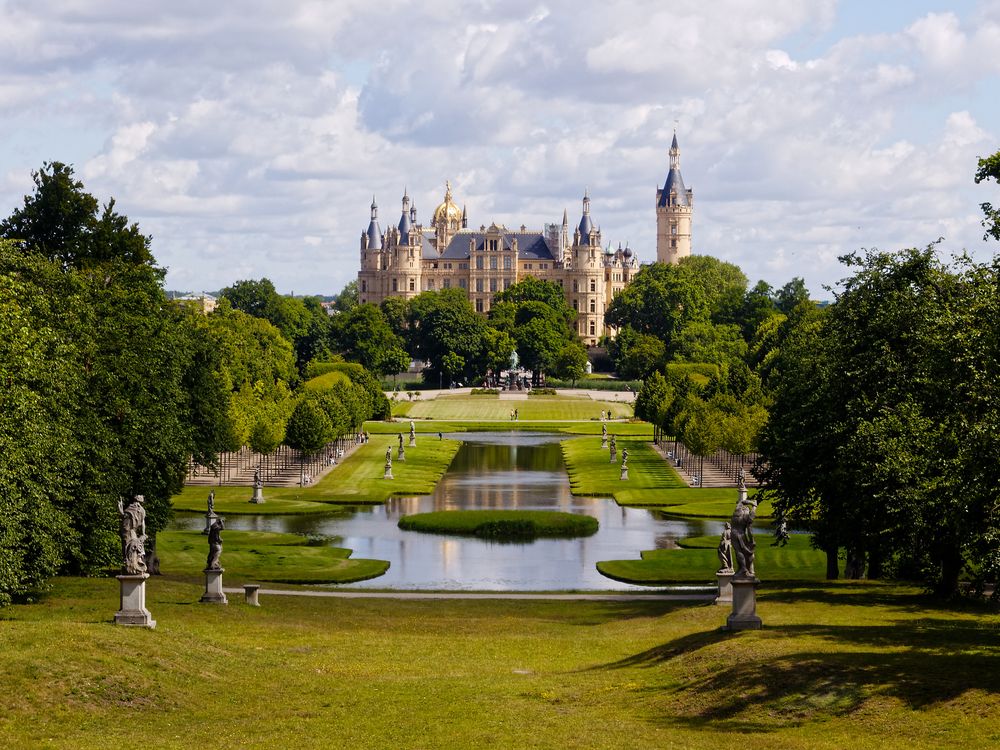 Schweriner Schloss Foto & Bild | architektur, deutschland, europe ...