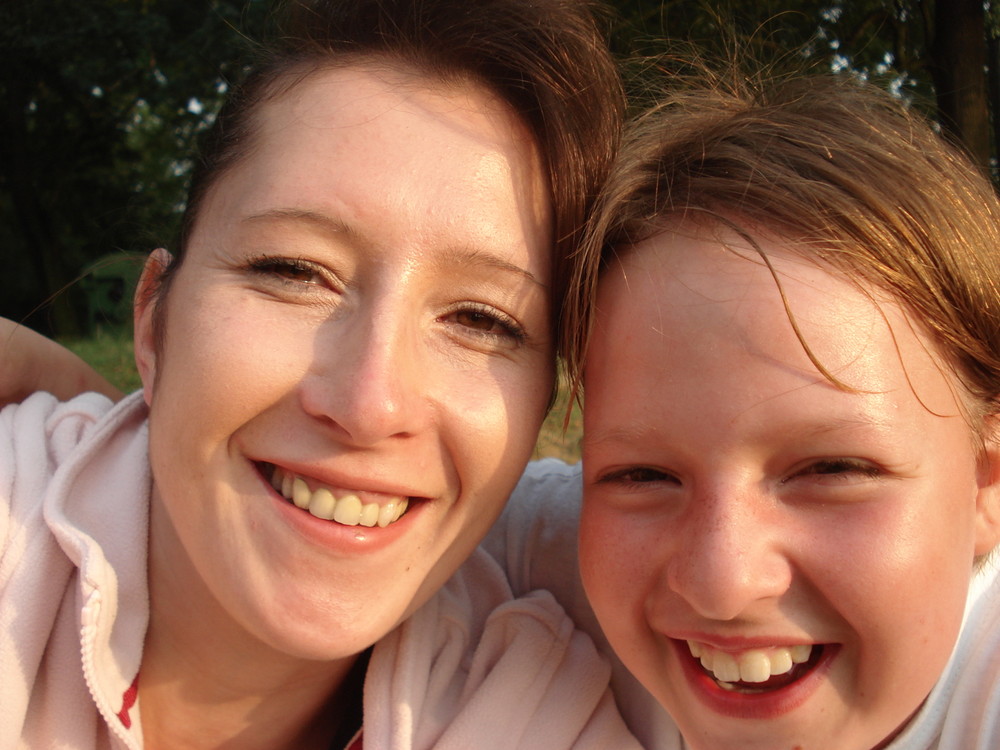 Schwestern? nein Mutter und Tochter *frech* Grins Foto & Bild | erwachsene, kinder und ...