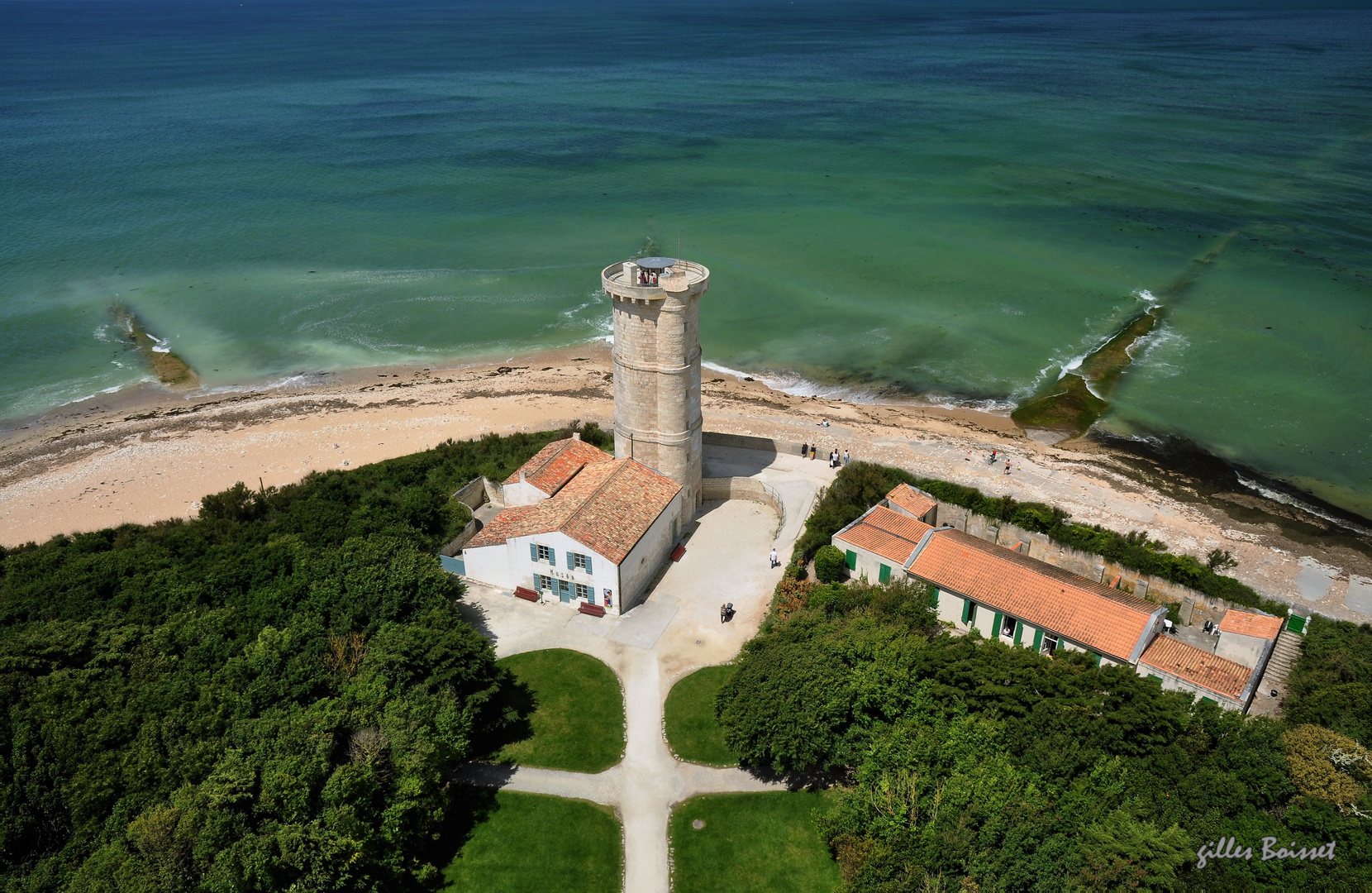 Se noyer dans un vert d'eau photo et image | europe, france, paysages ...